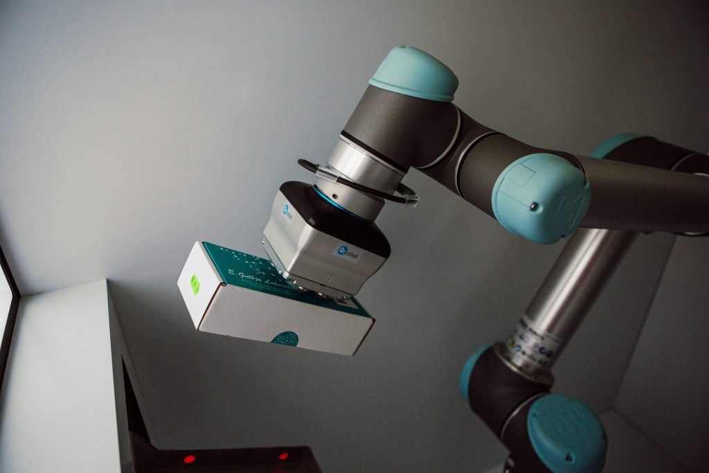 NOVALab: Sample and Test kit automated dispensing - NovaticLab